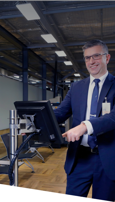 Karriere am Flughafen? Safe mit uns! - FraSec Aviation Security